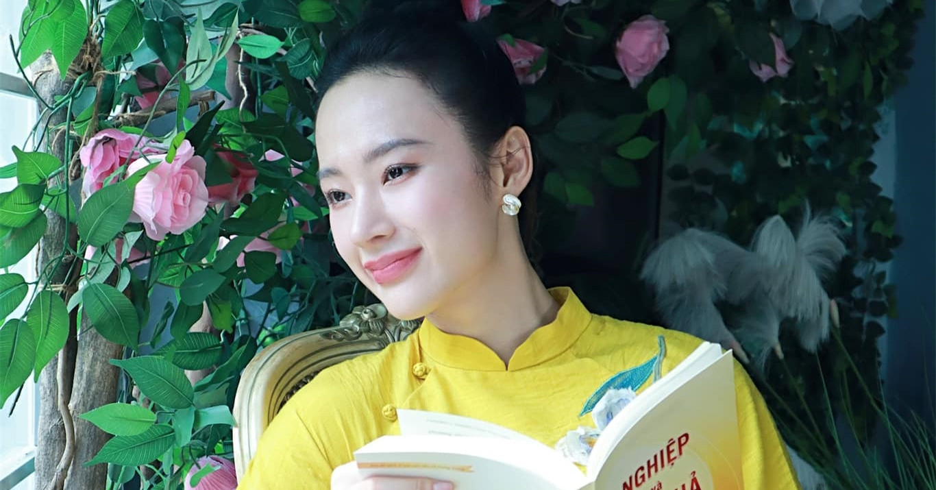 Angela Phương Trinh ẩn ý, Soobin Hoàng Sơn điển trai diện cả cây hàng ...